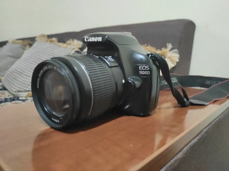 Canon d1100 kamera