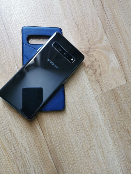 Самсунг S 10 ,5G,256