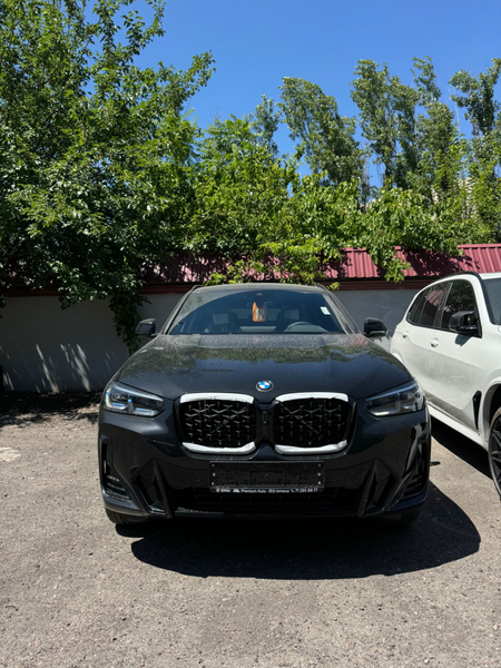 Продам BMW X4 xDrive20i FULL c официальной гарантией