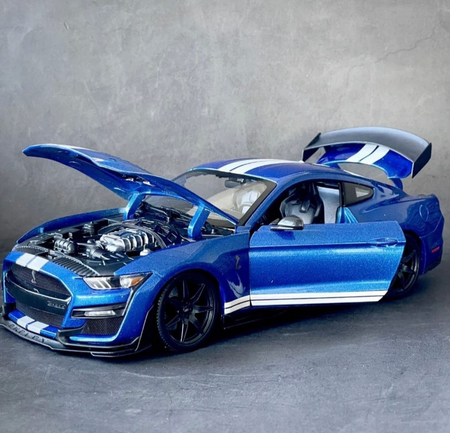 Ford Mustang Shelby GT 500 1:18 железная масштабная - Доставка
