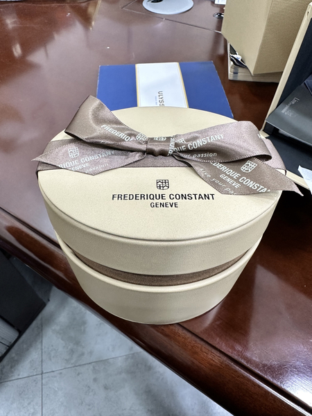 Frederique Constant с Бриллиантами почти пол карата