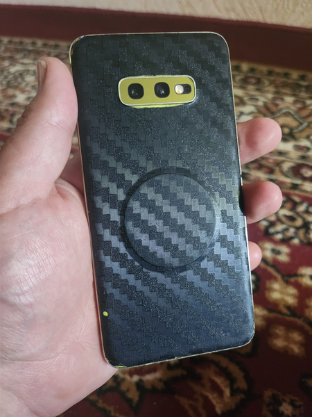 Samsung Galaxay S10e