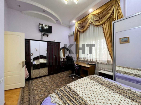 Сдаётся Дом под офис 200м2 3х комнатная + холл Ш.Руставели