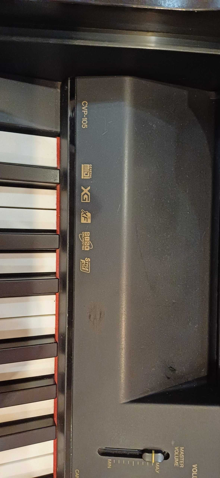 продается пианино YAMAHA Clavinova CVP 105