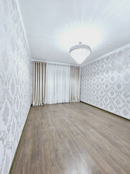Sergeli 9xududda 2/5/7 kvartira sotiladi toza remontda 56m²