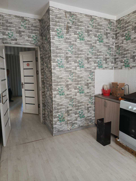 Продаётся Квартира 2х ком 1 этаж в Янгиюле
