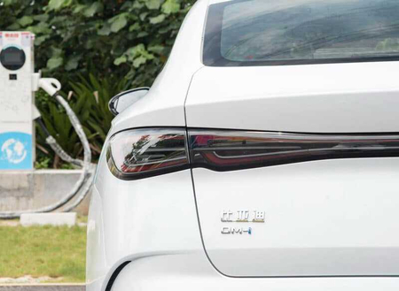BYD Seal 06 DM-I 2024год на заказ от 77 MOTORS