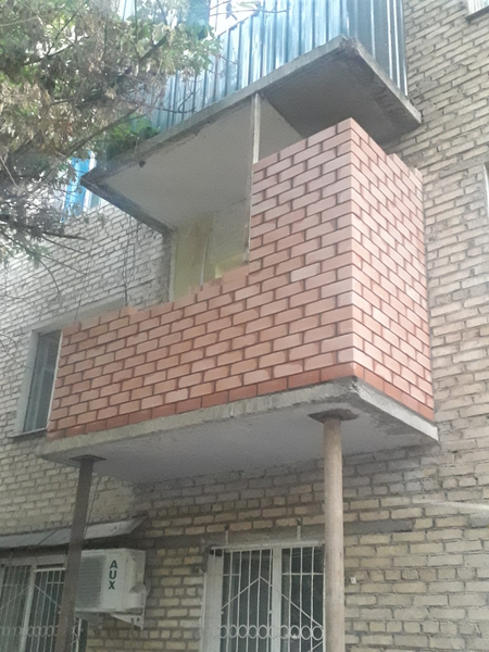 Кладка балкон  кирпичам