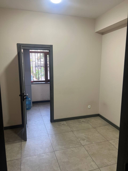 Мирзо Улугбек Sdaetsya pomesheniya pod ofis, magazin 110m2