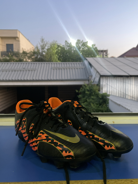 Футбольные бутсы Nike Air Zoom.