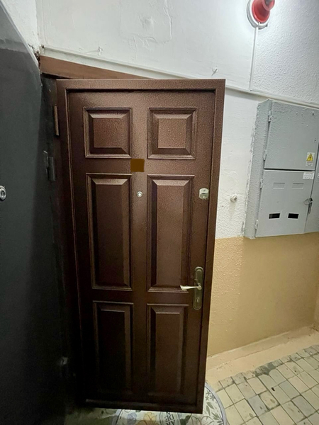 Срочно Продам 1в2/2/4 на ТТЗ-1, стадион Локаматив