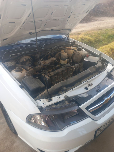 Nexia2 Chevrolet sons