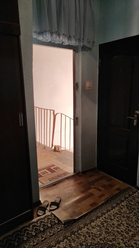 Uchtepa Tumani 21 Kvartal 4 Etaj 3 Xona Shinamgina Dom Sotiladi Srochn