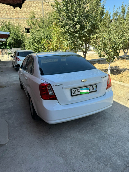 Lacetti 1.8 2010