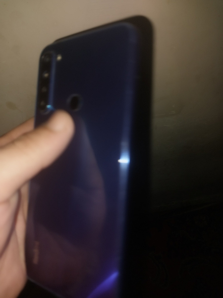 Redmi not 8 sotiladi holati idial hamma joyi yaxshi ishlidi aybi yuq