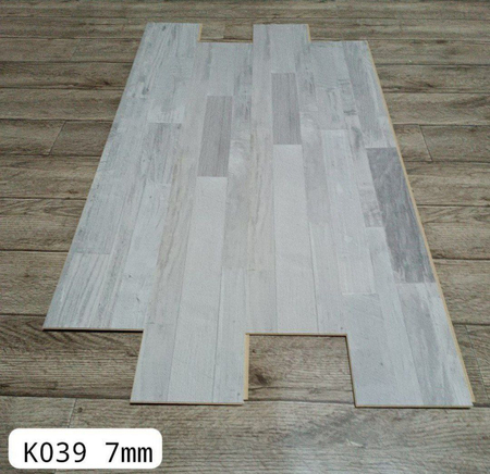 Tarket parket laminat linoleum optom