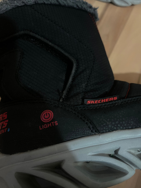 Зимние сапоги Skechers