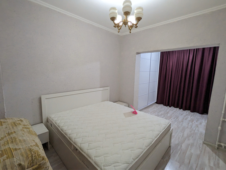 Продам 3 комнатную квартиру на Дустлик 2  3/1/9 (86 кв.м)