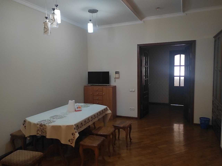 New building euro 5 room 4 bedroom 3 bathroom in center
