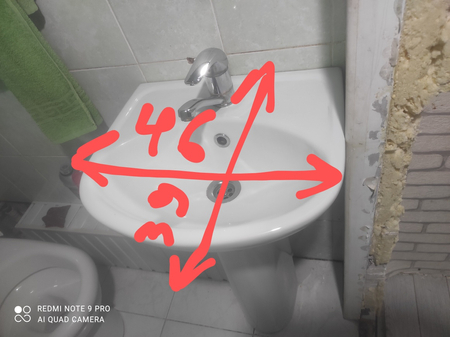Продам раковину с подножкой