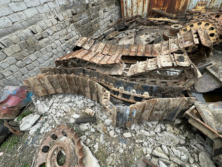 Шамту 16 га гусеница