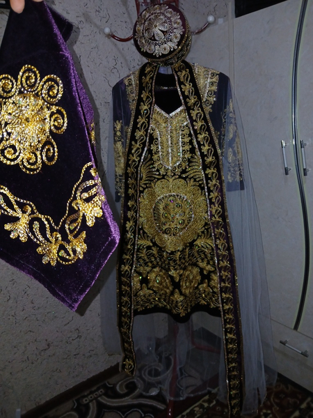 Ayollar uchun libos