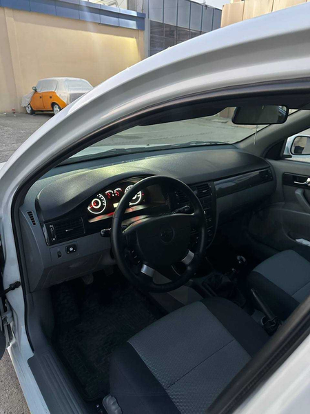 Lacetti 2010 1.8 ideal