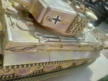 Танк ,Тигр. В масштабе1/16. Более 40см.