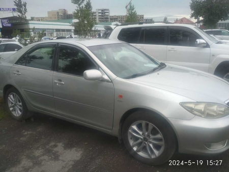 Toyota Camry 2003 года
