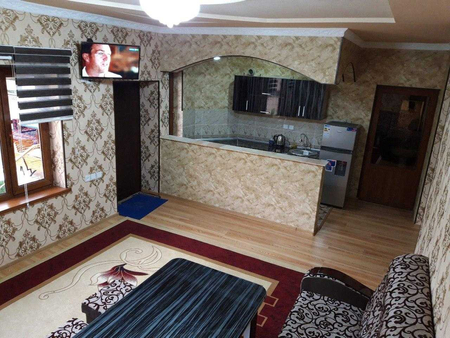 Чарвак, Продаётся дача 5 соток,4 комнаты.