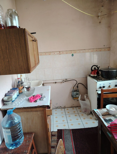 #РАЗДЕЛКА,Чиланзар 11 Квартал, 2\\\\4\\\\4, Продаётся Квартира,Ор:Фархадский