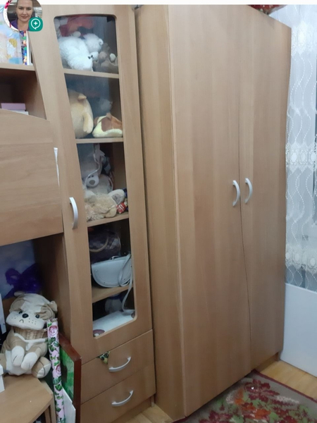 Продается Платеной шкаф