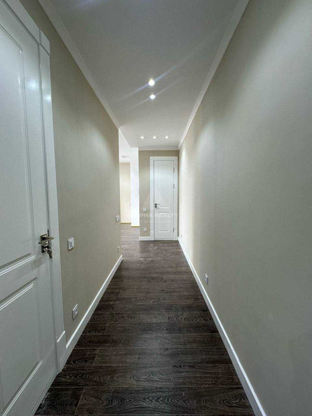 ЖК: Riyozi Residence 2х комнатная с ремонтом 80м2. Яшнабад