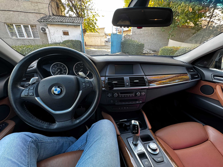 BMW X6 3,5L 2009г в идеальном состоянии