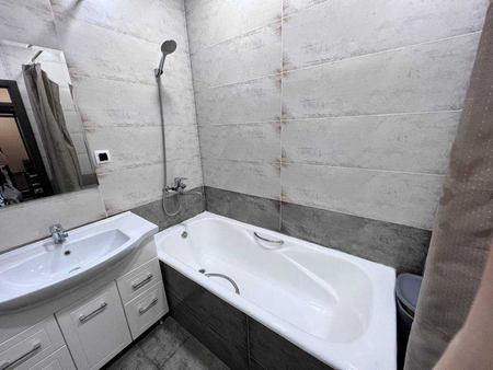 (К121836) Продается 3-х комнатная квартира в Мирабадском районе.