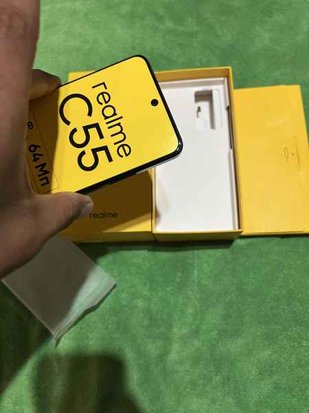 Realme c55 8/256 yangi ishlatilmagan