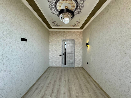 1 xonali 40m2 4-qavat.
5 qavatli yangi gishtli dom.
Manzil : Konechka