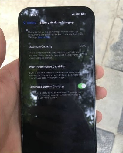 Iphone 14 pro qora kulrang
