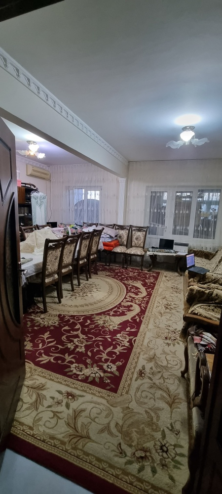 Квартира сотилади 40-лет крестикда узимники.