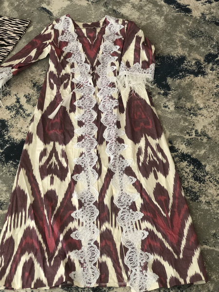 Naket abaya milliy