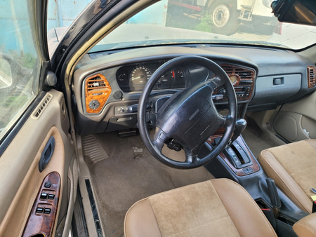 Продаётсия Супер Салон 1998 год Автомат каробка