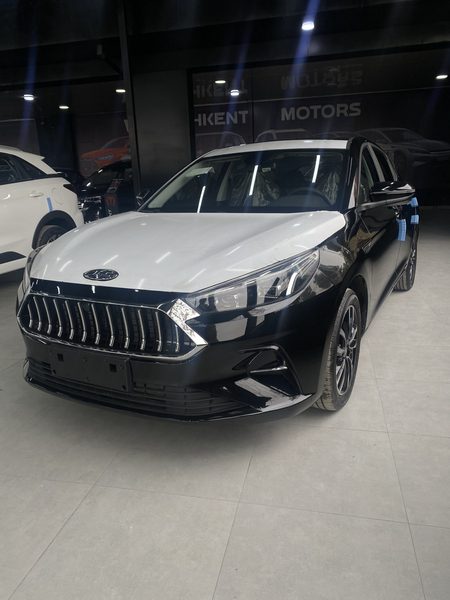 Jac j7 eng baquvvat avtomobil