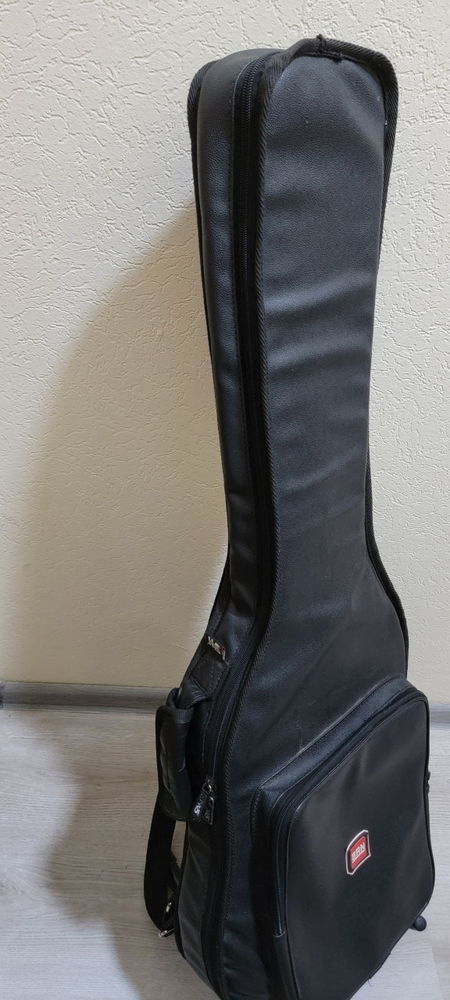 Sola gitara rocket