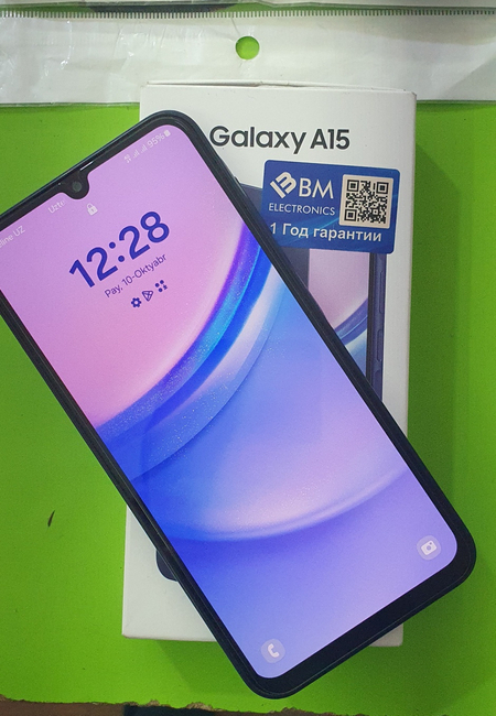 Samsung A15  128GB Dakumint karobka yangi 10 kun buldi srochna pul ker