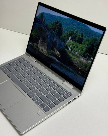 HP Envy X360 Core i5-1335U 13- avlod. Sensorniy ekran. Dasturchilarga