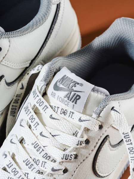 Кроссовки Nike air force x stussy