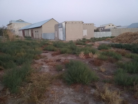 Uchastka sotiladi