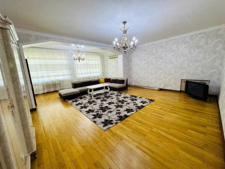 продается 4/4/4
ДОМ Попугайчик
на массив Эльбек