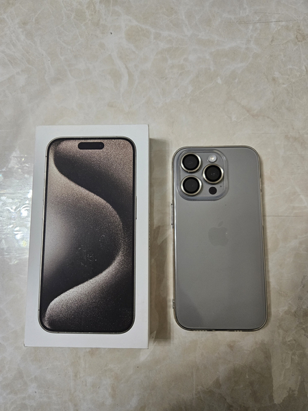 IPhone 15 pro Titan 128gb 100% батарея