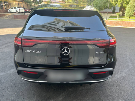 Mercedes benz eqc 400